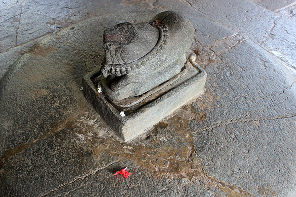 the 12th century mahadev temple at tambdi surla | rama toshi arya's blog