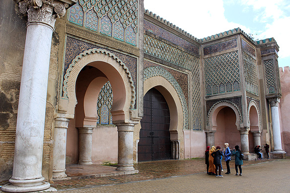 meknes: the story of a bloodthirsty sex-addict sultan and his beloved ...